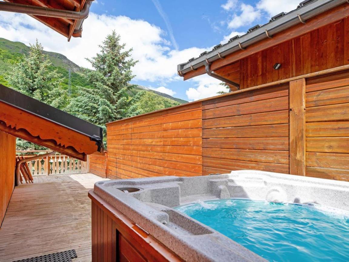 150 M² Chalet ∙ 7 Chambres ∙ 15 Personnes - Les Menuires