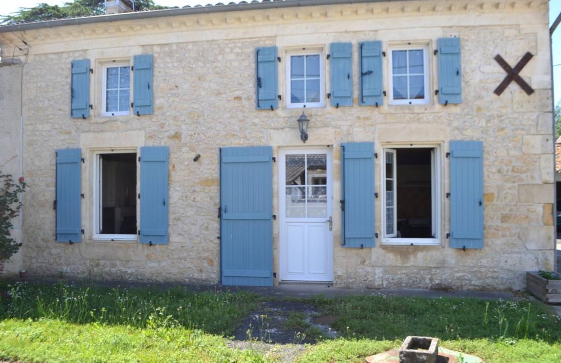 105 M² Ferienhaus ∙ 3 Schlafzimmer ∙ 6 Gäste - Rioux