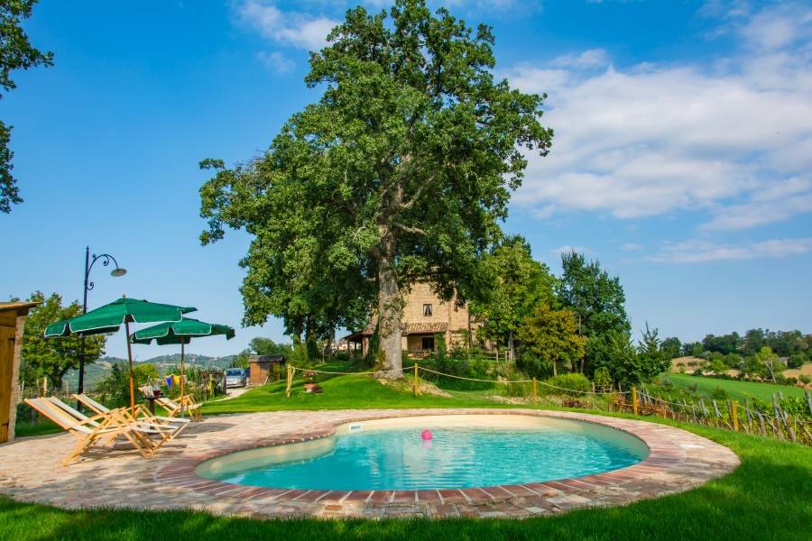 70 M² Farmhouse ∙ 2 Bedrooms ∙ 5 Guests - Sarnano