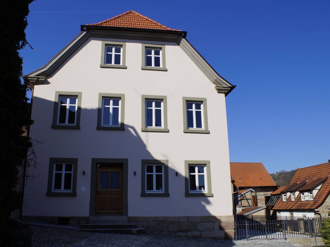 71 M² Apartamento ∙ 1 Habitación ∙ 4 Huéspedes - Haßfurt