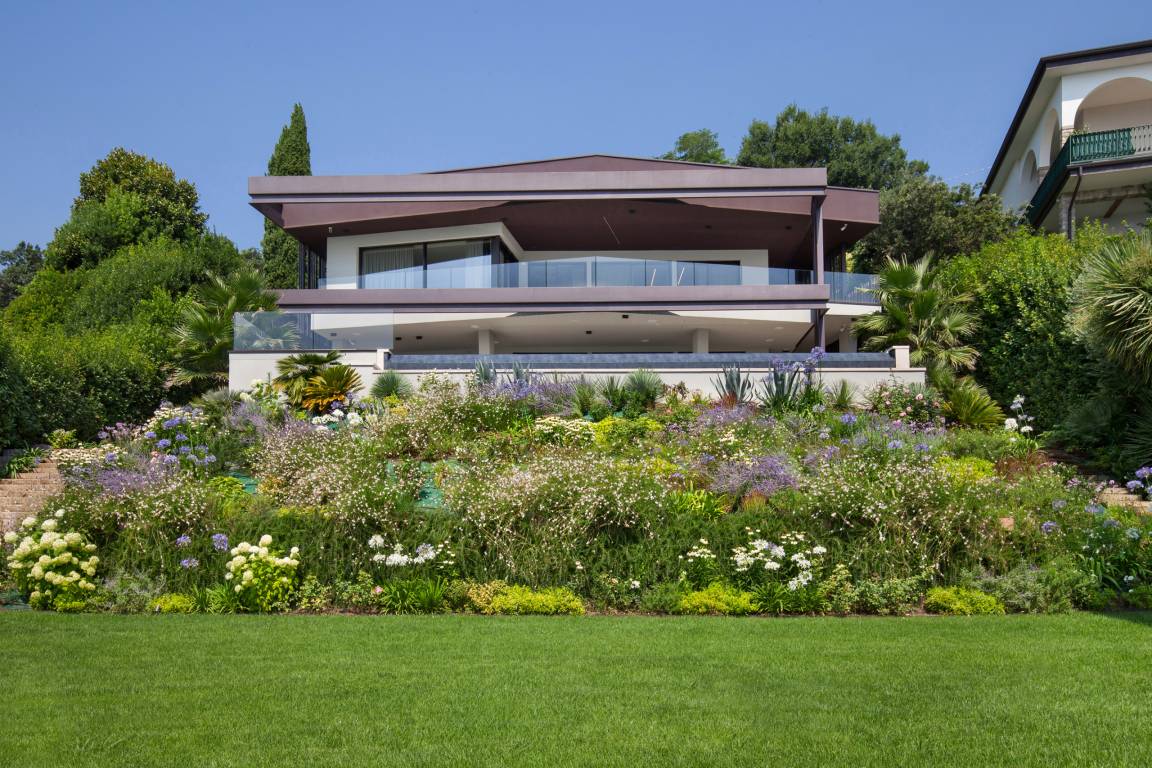 250 M² Villa ∙ 5 Slaapkamers ∙ 10 Gasten - Manerba del Garda