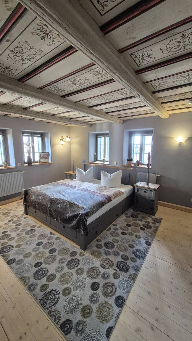 160 M² Ferienhaus ∙ 3 Schlafzimmer ∙ 6 Gäste - Gera