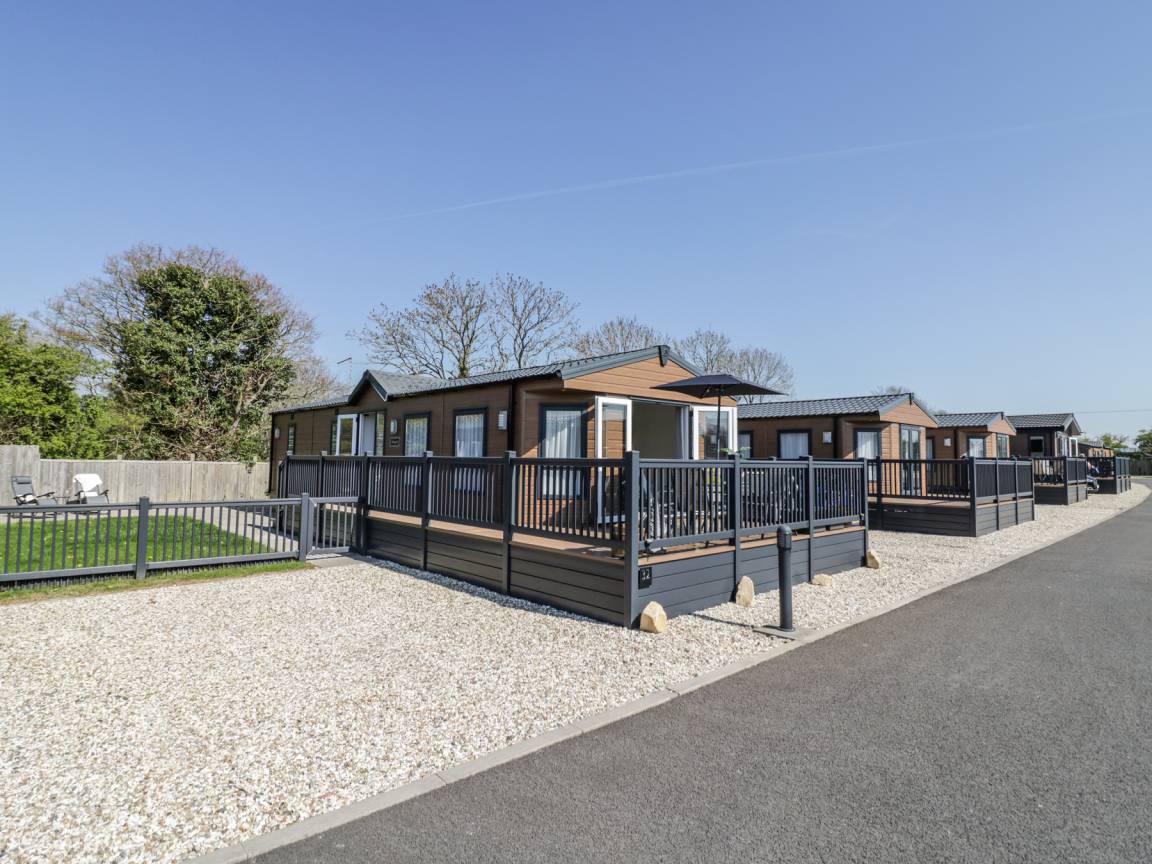 Cottage ∙ 2 Bedrooms ∙ 4 Guests - Broadway