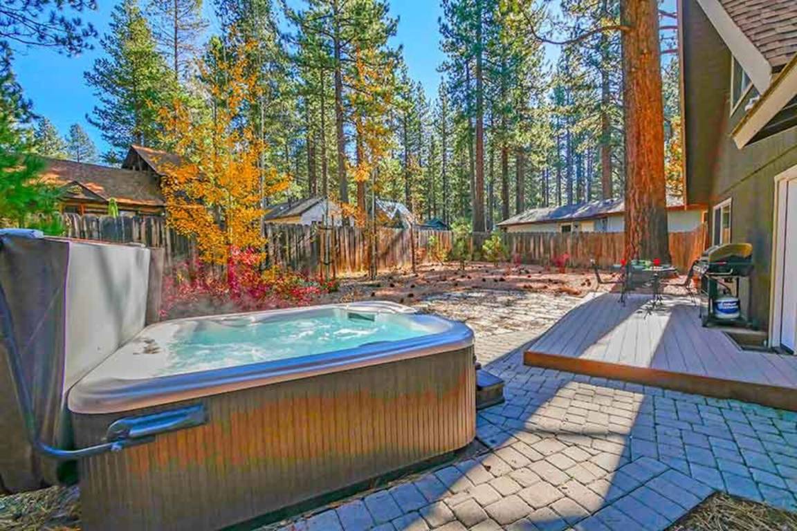 149 M² Cabin ∙ 3 Bedrooms ∙ 10 Guests - Stateline, NV