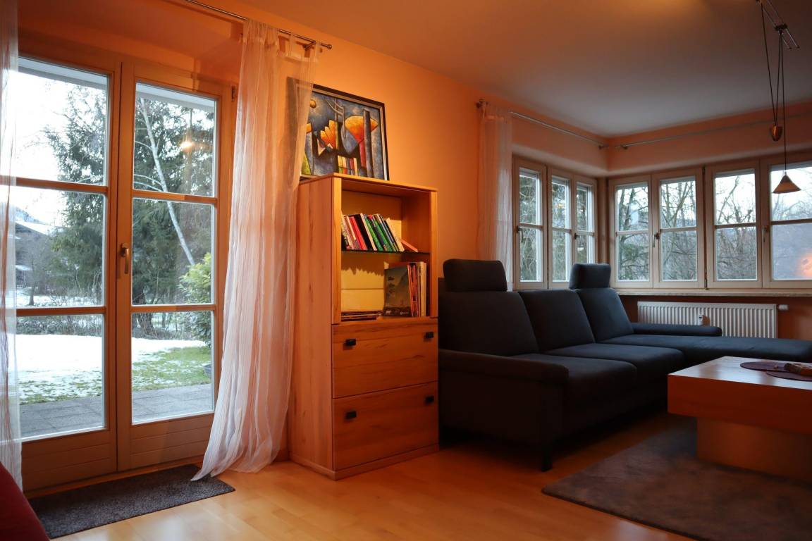 67 M² Ferienwohnung ∙ 1 Schlafzimmer ∙ 4 Gäste - Unterwössen