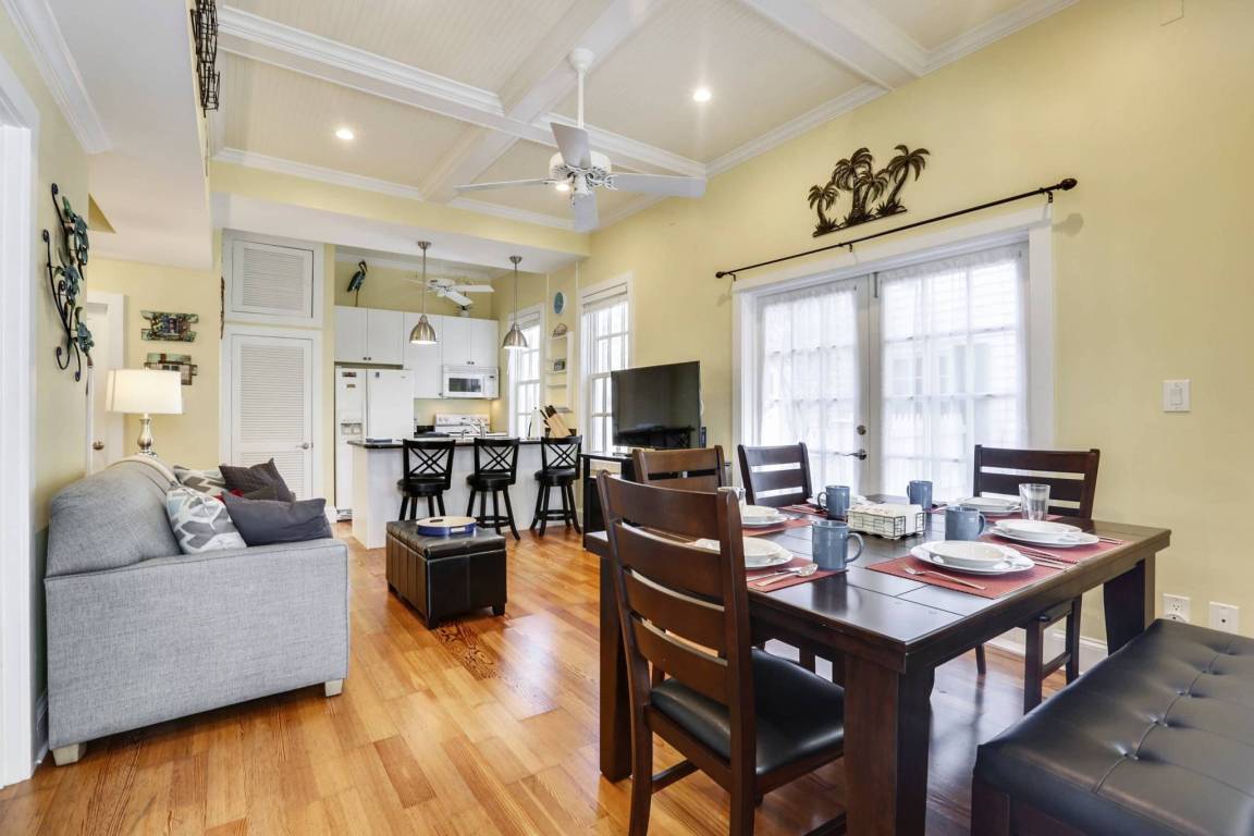 71 M² House ∙ 2 Bedrooms ∙ 4 Guests - Key West