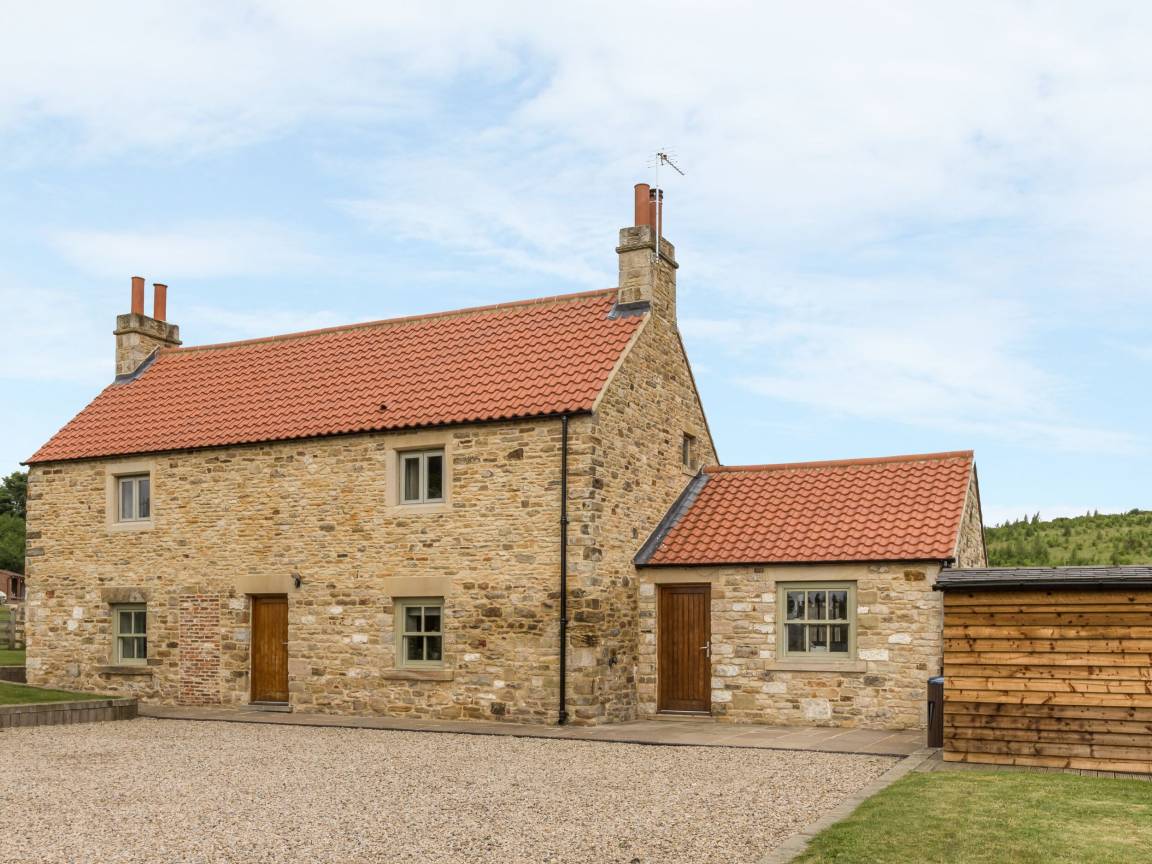 Cottage ∙ 4 Bedrooms ∙ 8 Guests - Durham