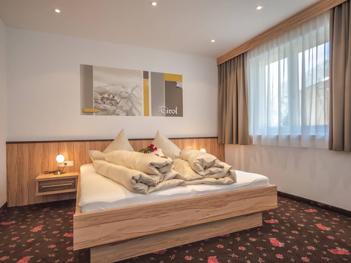38 M² Hotel ∙ 1 Bedroom ∙ 4 Guests - Soelden
