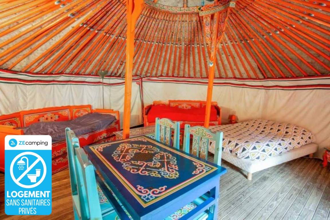 38 M² Tente ∙ 6 Personnes - Lancieux