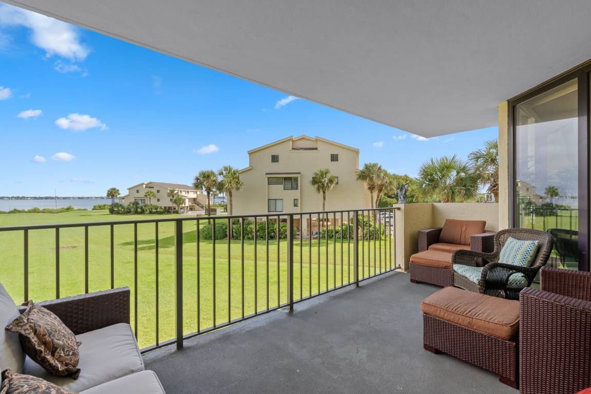79 M² Condo ∙ 1 Bedroom ∙ 5 Guests - Pensacola Beach, FL