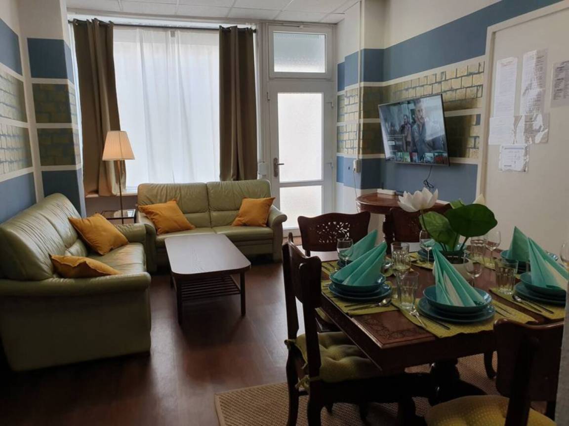 80 M² Apartamento ∙ 2 Habitaciones ∙ 8 Huéspedes - Berlin