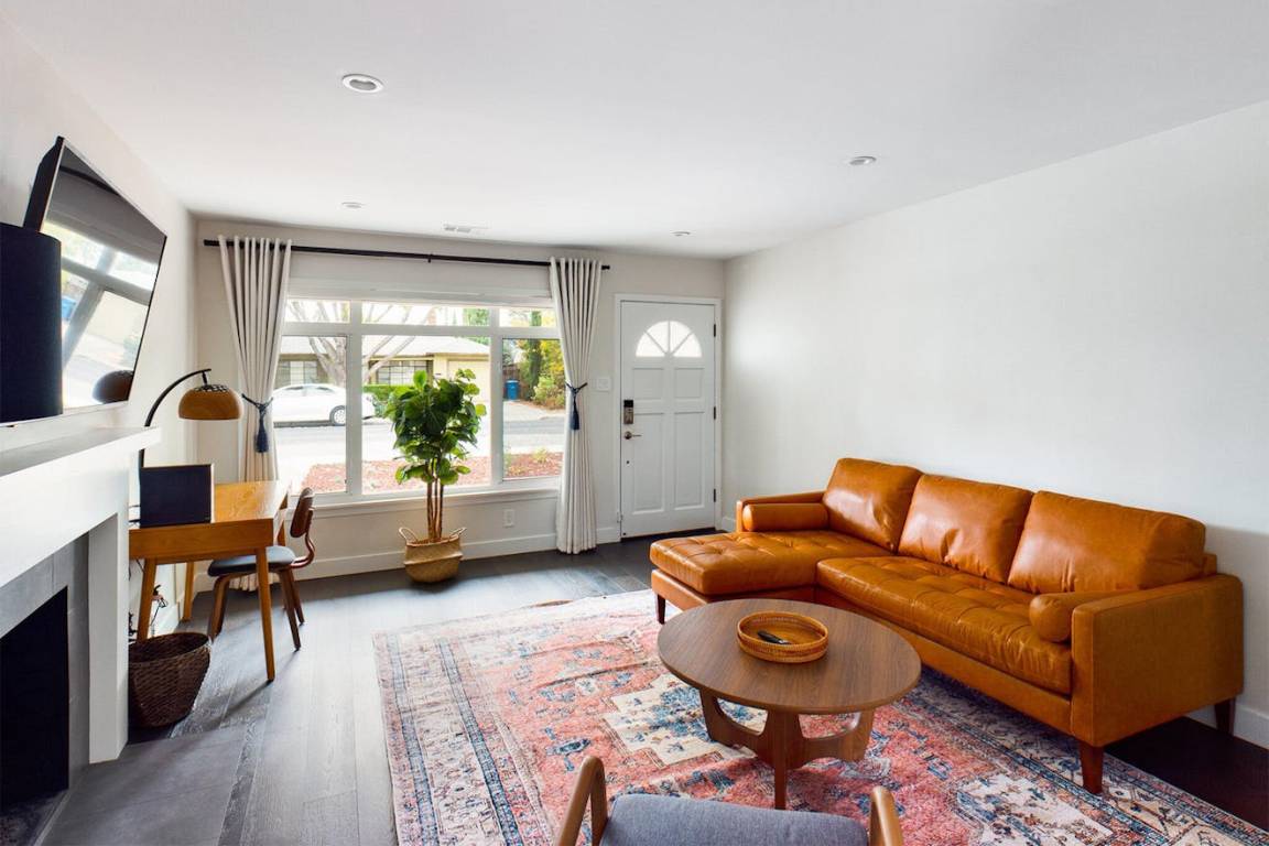 104 M² Ferienhaus ∙ 3 Schlafzimmer ∙ 6 Gäste - San Jose, CA