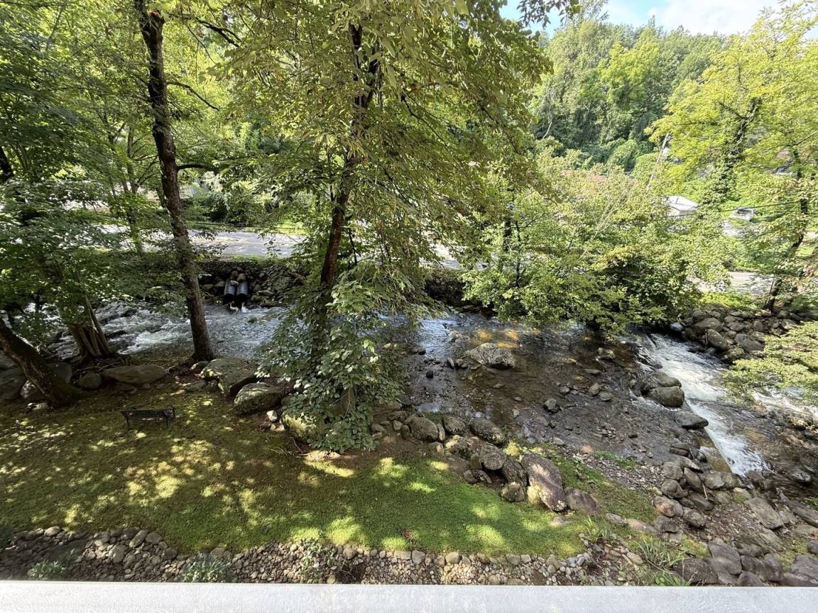 116 M² Condo ∙ 2 Bedrooms ∙ 6 Guests - Gatlinburg, TN