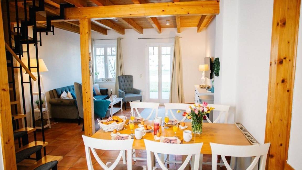 72 M² Ferienhaus ∙ 2 Schlafzimmer ∙ 6 Gäste - Nienhagen