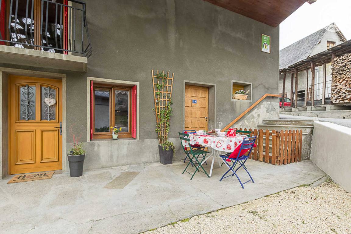 91 M² Gîte ∙ 3 Chambres ∙ 6 Personnes - La Motte-Servolex