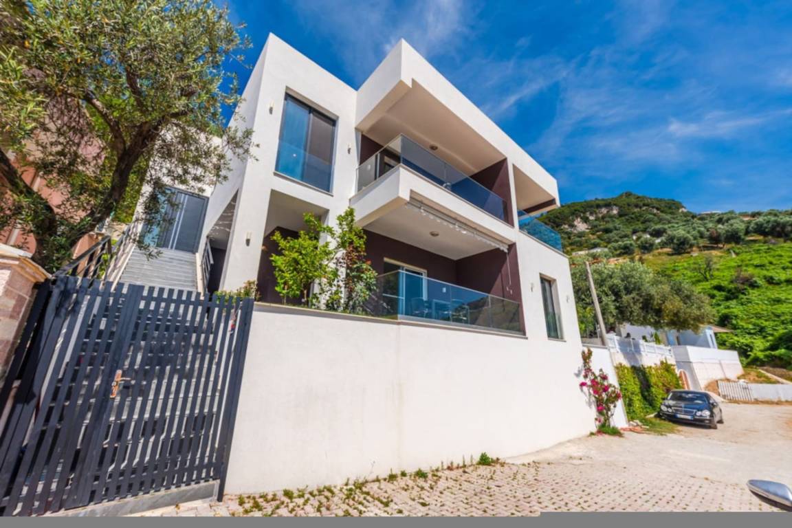 100 M² Apartament ∙ 2 Sypialnie ∙ 5 Gości - Wlora