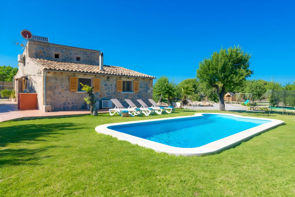 85 M² House ∙ 2 Bedrooms ∙ 4 Guests - Alcúdia
