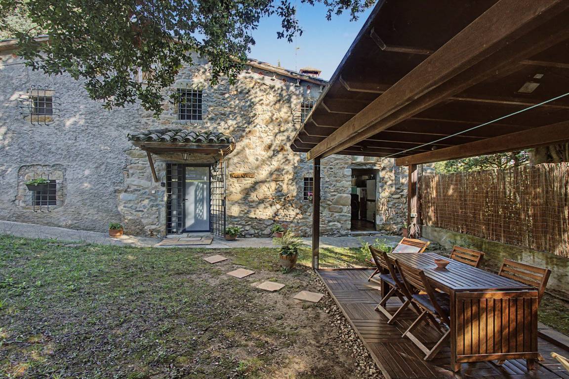 100 M² House ∙ 4 Bedrooms ∙ 8 Guests - Girona