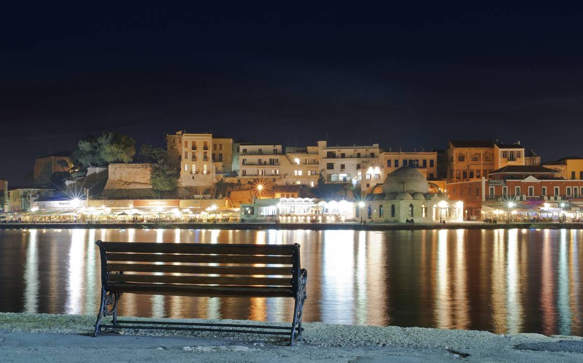 220 M² Villa ∙ 4 Bedrooms ∙ 8 Guests - Oia