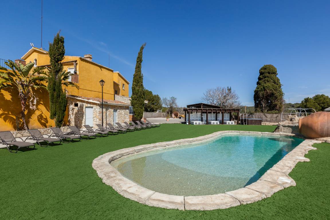 980 M² Dom ∙ 9 Sypialni ∙ 24 Gości - Vilanova i la Geltrú