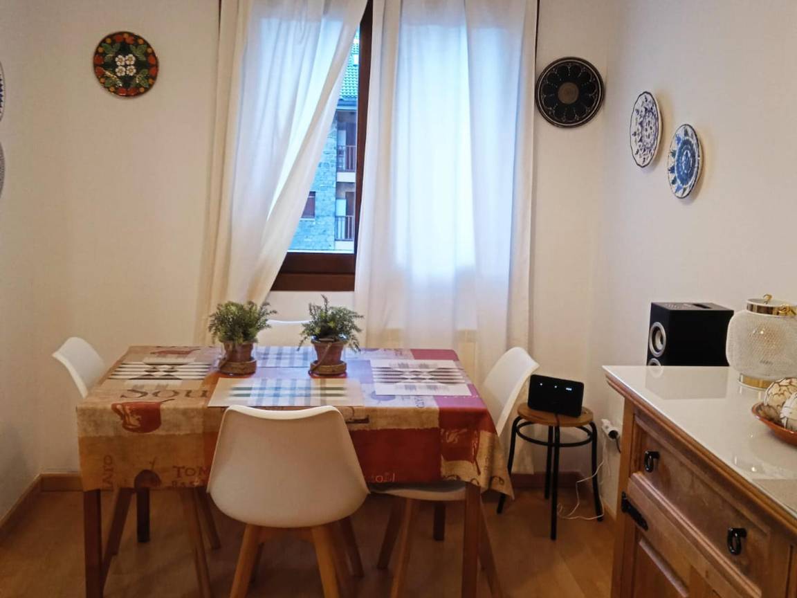 55 M² Ferienwohnung ∙ 2 Schlafzimmer ∙ 6 Gäste - Villanúa