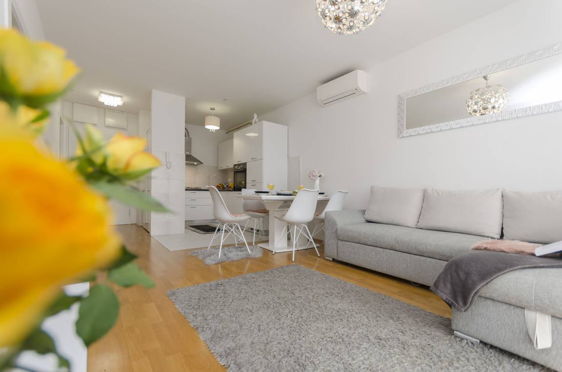 60 M² Ferienwohnung ∙ 2 Schlafzimmer ∙ 4 Gäste - Skradin