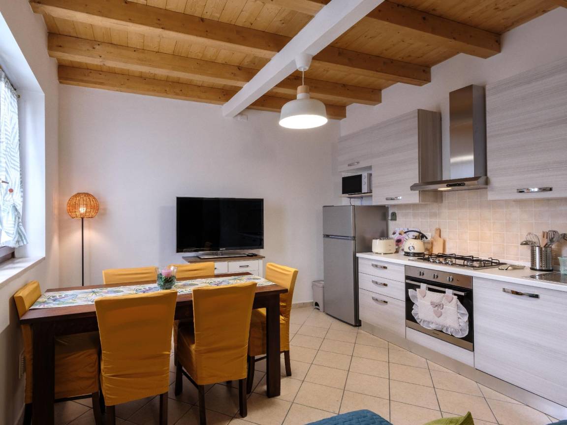 62 M² Apartment ∙ 2 Bedrooms ∙ 6 Guests - Castelnuovo del Garda
