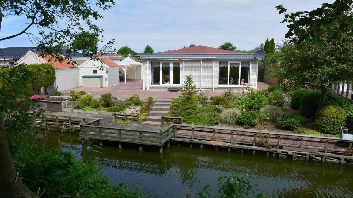 65 M² Apartment ∙ 2 Bedrooms ∙ 5 Guests - Makkum