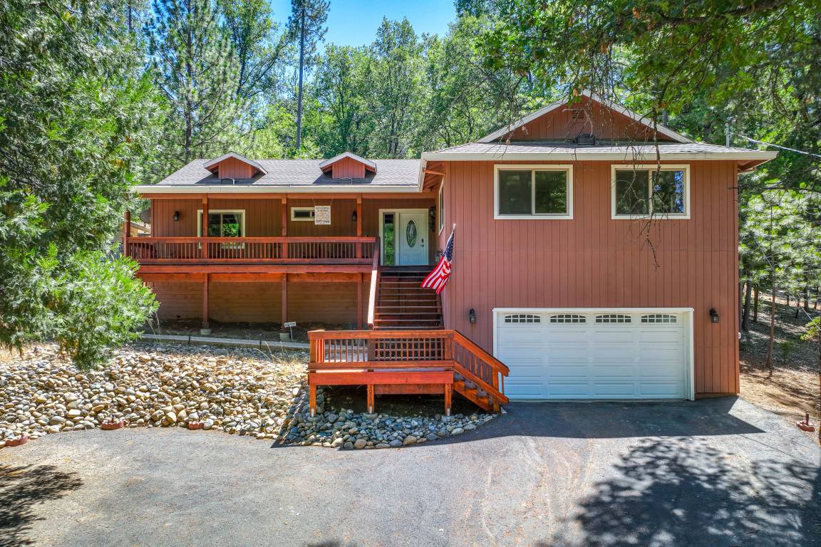 237 M² House ∙ 4 Bedrooms ∙ 12 Guests - Groveland, CA