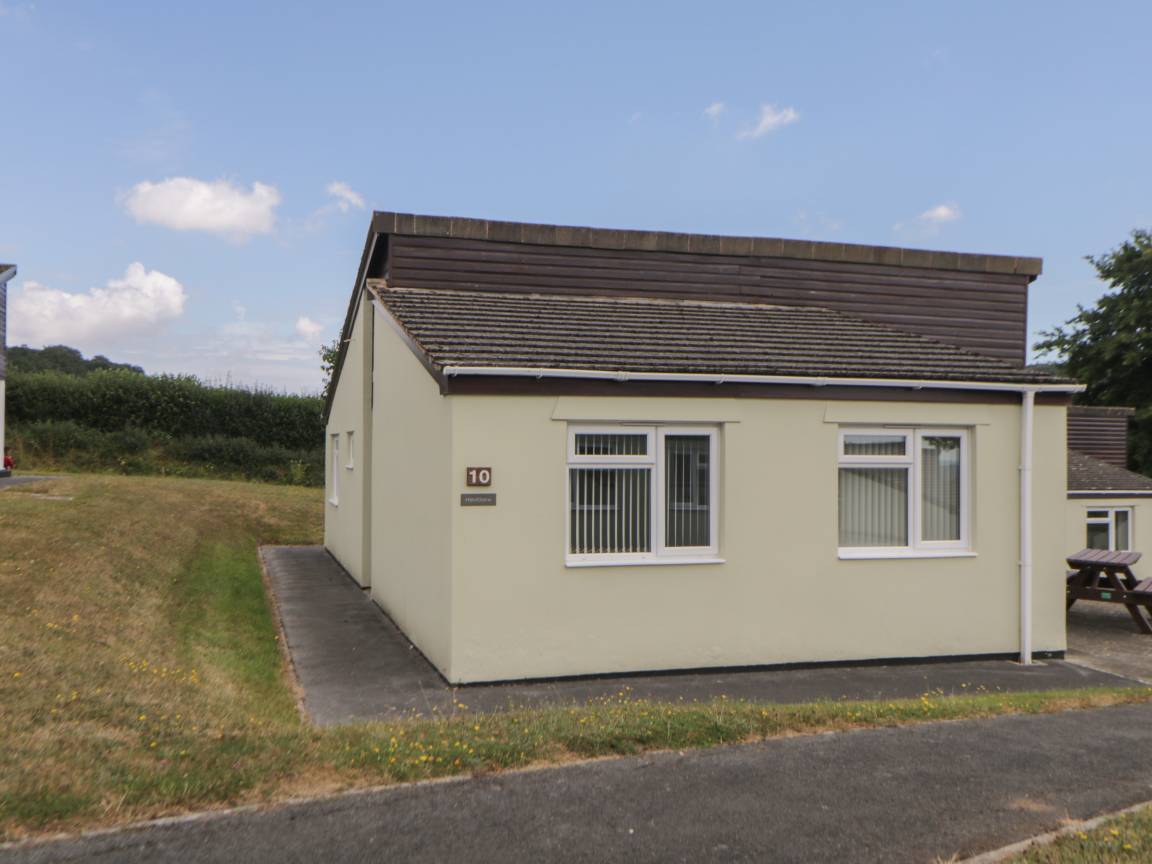Cottage ∙ 3 Bedrooms ∙ 6 Guests - Newton Abbot