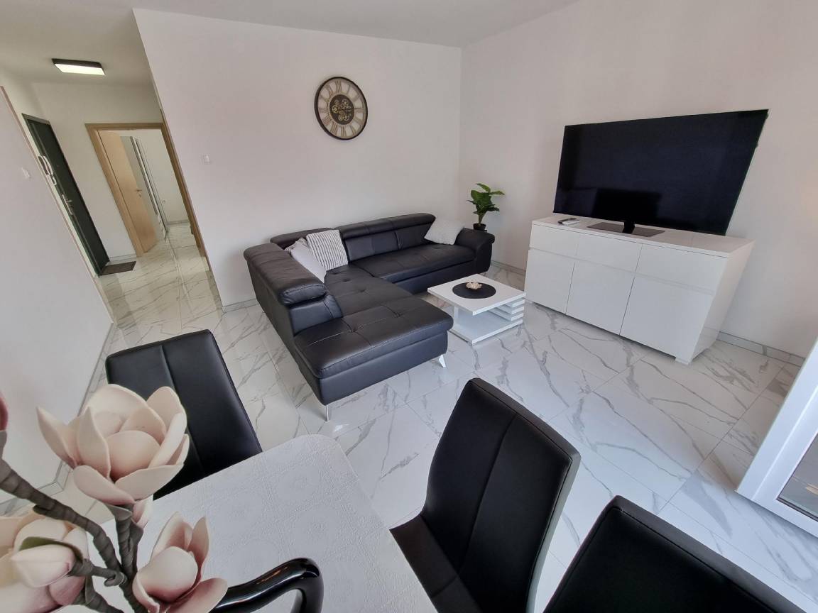 60 M² Apartment ∙ 2 Bedrooms ∙ 4 Guests - Crikvenica