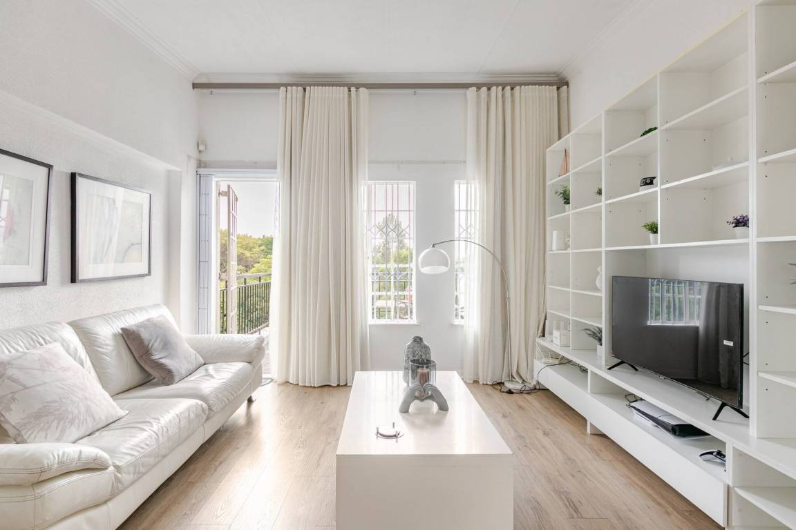 120 M² Appartement ∙ 2 Chambres ∙ 4 Personnes - Sandton