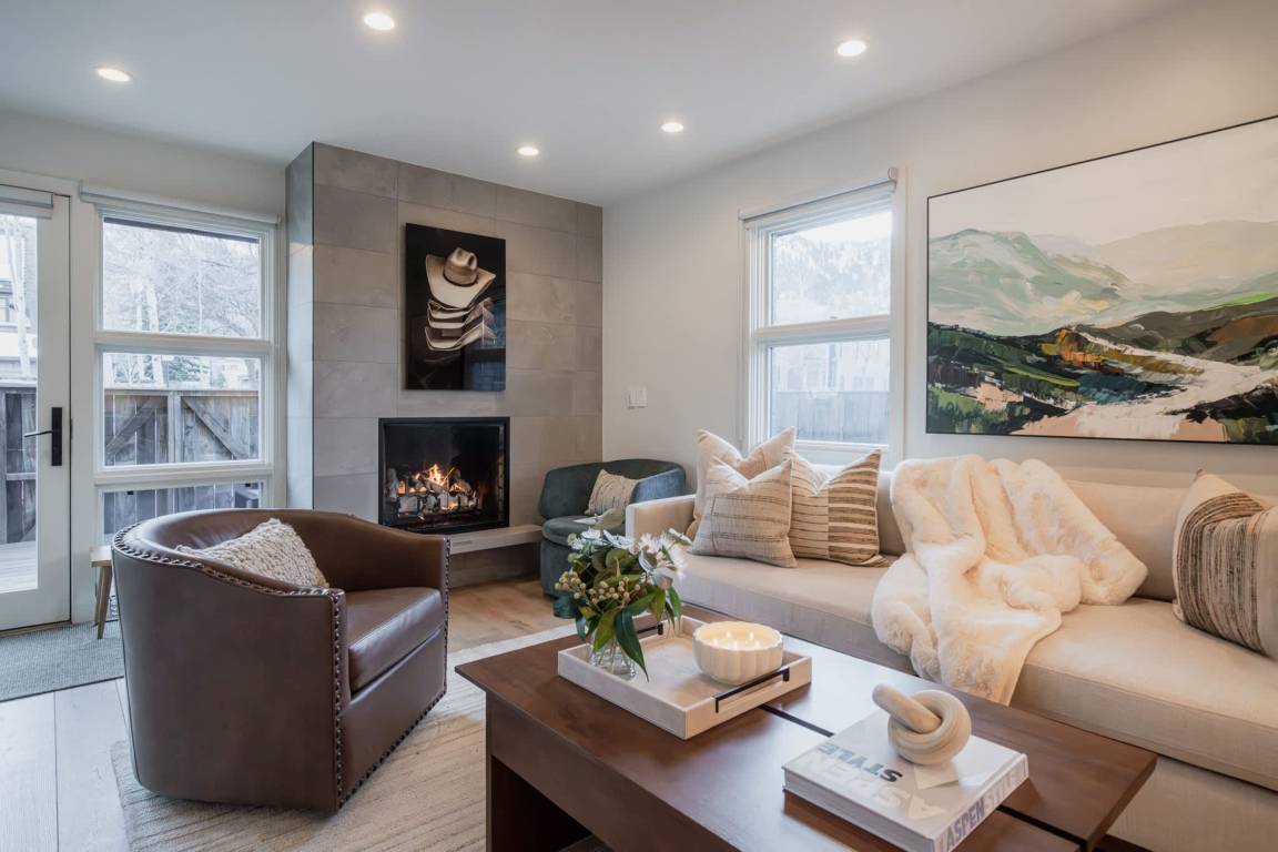 Apartment ∙ 3 Bedrooms ∙ 9 Guests - Aspen, CO