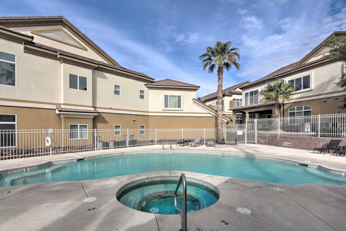 204 M² Apartment ∙ 4 Bedrooms ∙ 7 Guests - Bullhead City, AZ