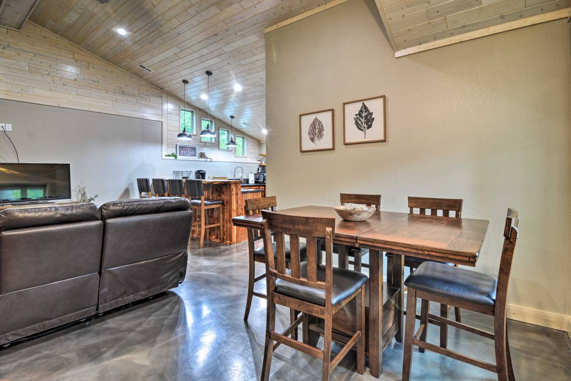92 M² House ∙ 2 Bedrooms ∙ 6 Guests - Arcadia, MI