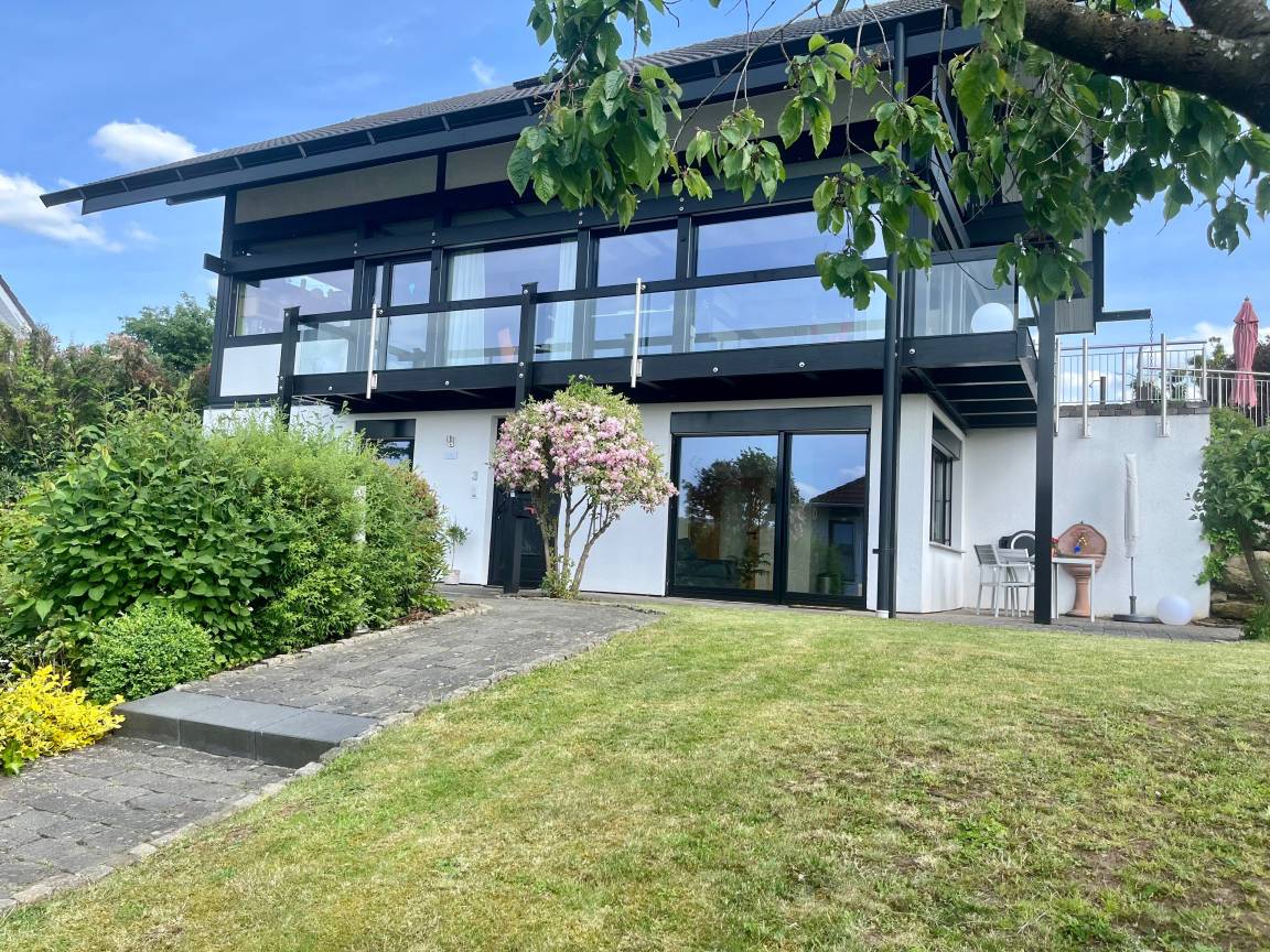 53 M² Ferienwohnung ∙ 1 Schlafzimmer ∙ 2 Gäste - Schotten