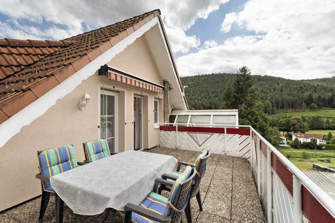 84 M² Appartement ∙ 2 Chambres ∙ 4 Personnes - Enzklösterle