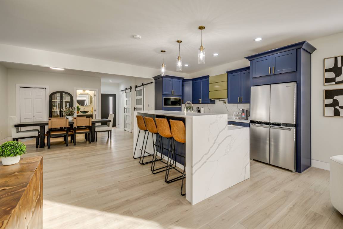 315 M² House ∙ 4 Bedrooms ∙ 12 Guests - Christian Park Indianapolis