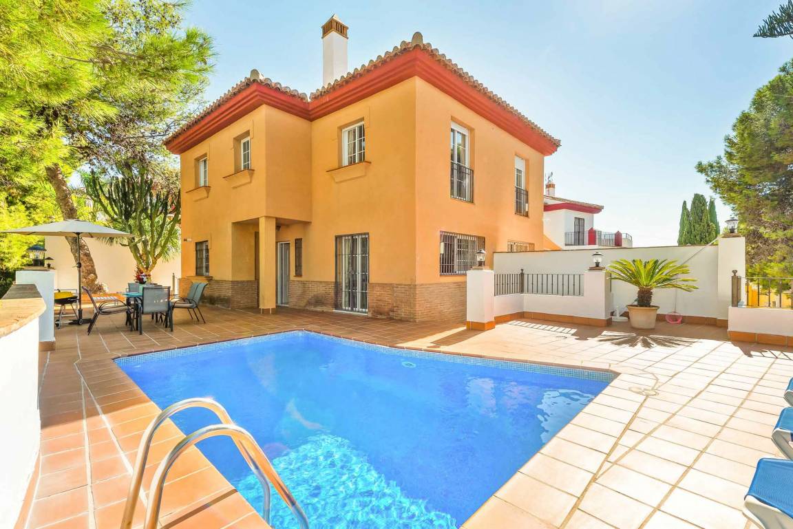 Villa ∙ 3 Bedrooms ∙ 6 Guests - Nerja