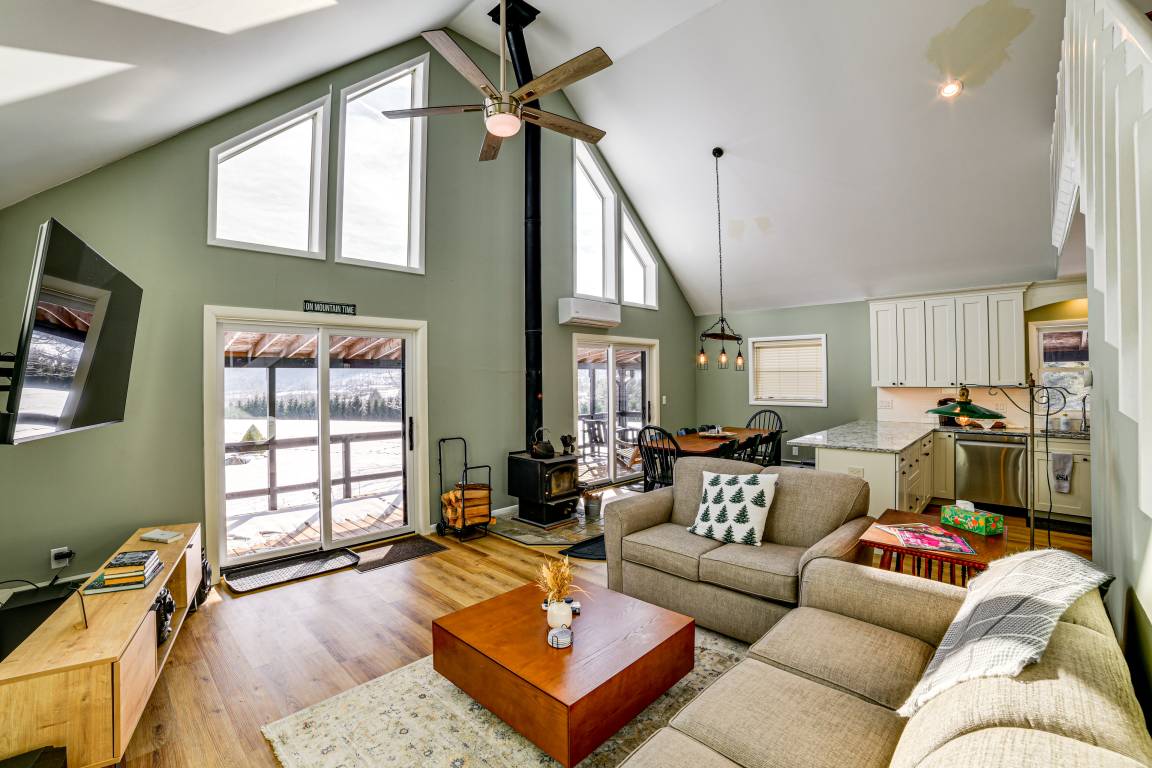 185 M² House ∙ 3 Bedrooms ∙ 10 Guests - Hobart, NY