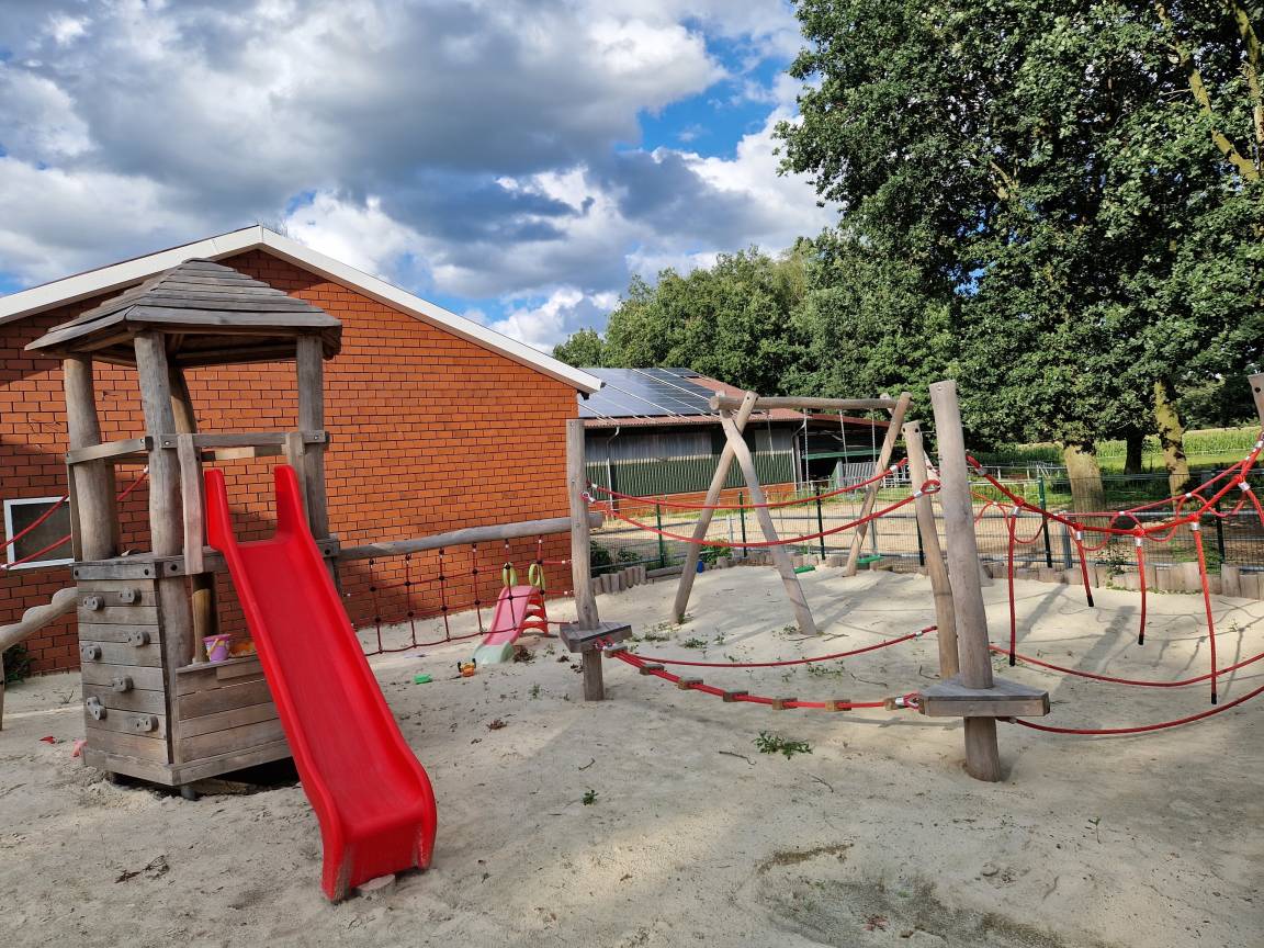 75 M² Apartament ∙ 2 Sypialnie ∙ 4 Gości - Haselünne