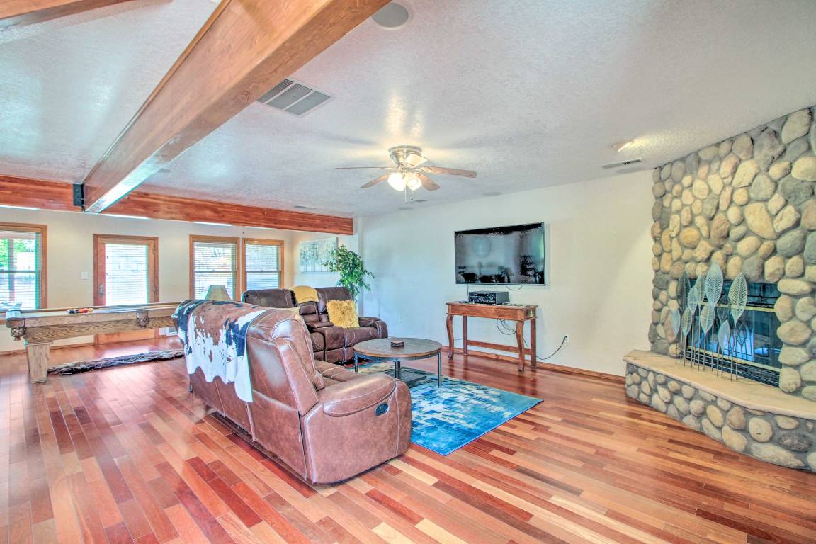 192 M² Apartment ∙ 3 Bedrooms ∙ 7 Guests - Albuquerque, NM