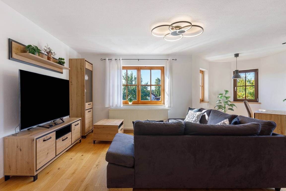 86 M² Ferienwohnung ∙ 2 Schlafzimmer ∙ 6 Gäste - Oberndorf am Neckar