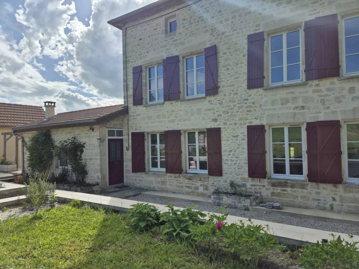 150 M² Maison De Vacances ∙ 4 Chambres ∙ 10 Personnes - Joinville