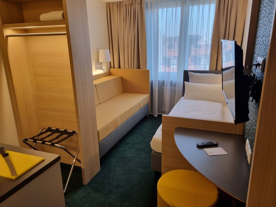 16 M² Apartment ∙ 1 Guest - Munich