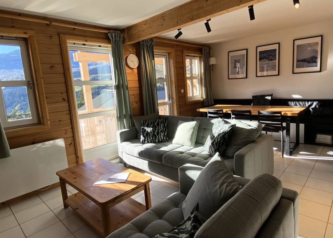 84 M² Chalet ∙ 3 Bedrooms ∙ 8 Guests - Flaine