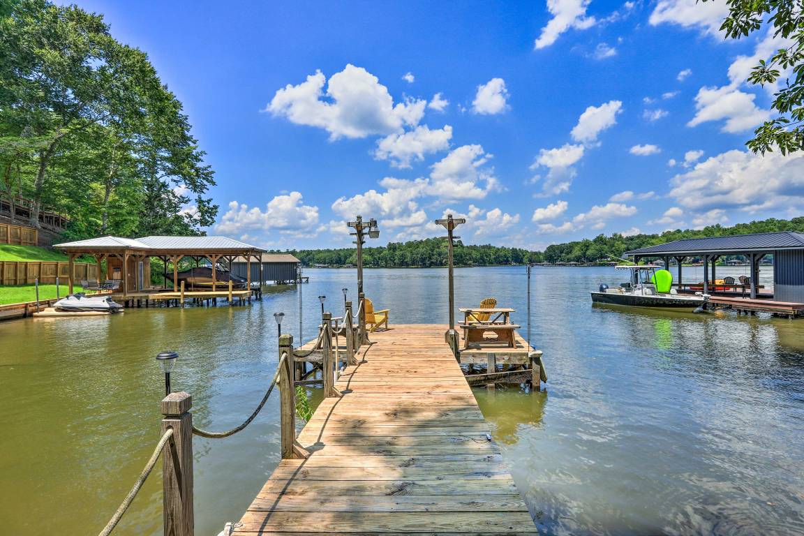165 M² House ∙ 3 Bedrooms ∙ 10 Guests - Lake Sinclair, GA