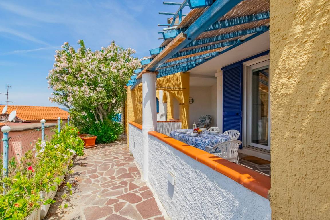 70 M² Ferienhaus ∙ 2 Schlafzimmer ∙ 6 Gäste - Capoliveri