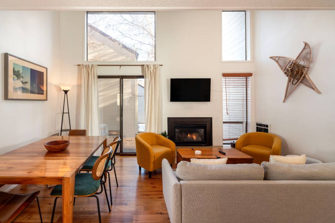 94 M² House ∙ 2 Bedrooms ∙ 6 Guests - Sun Valley, ID