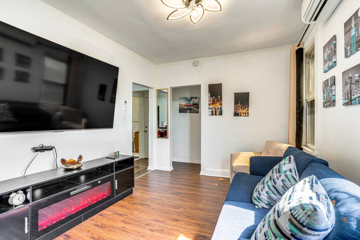 102 M² Apartment ∙ 2 Bedrooms ∙ 6 Guests - Paterson, NJ